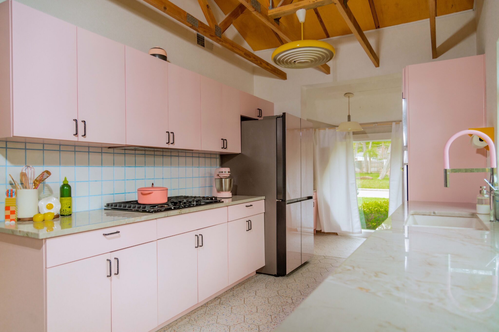Kitchen Tour {Pink MCM Kitchen} - Unbound Wellness